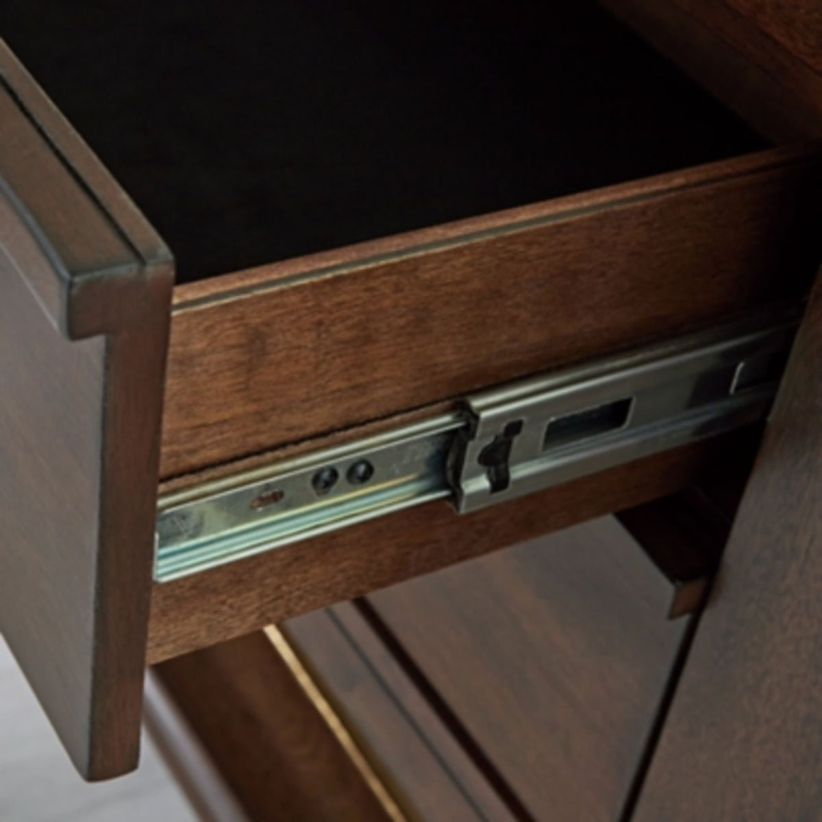 Korestone-Exclusive Dining Server | Ashley Canada