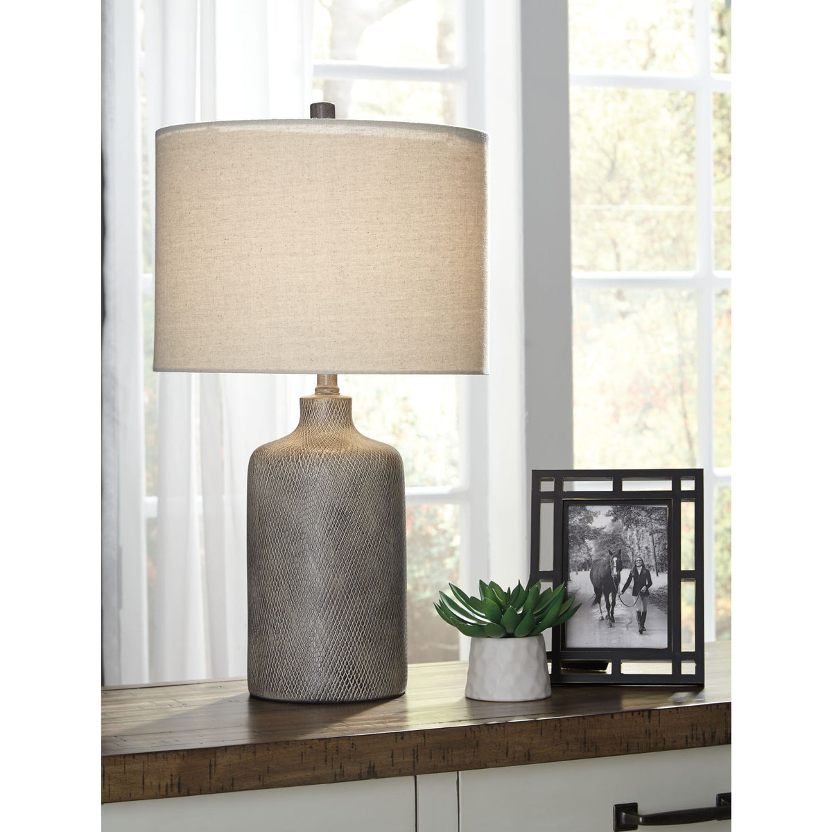 Linus Table Lamp (Single) | Ashley Canada