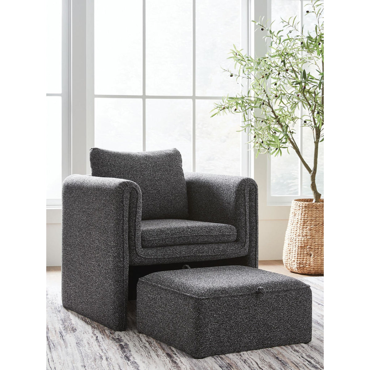 Vreni Accent Chair | Ashley Canada