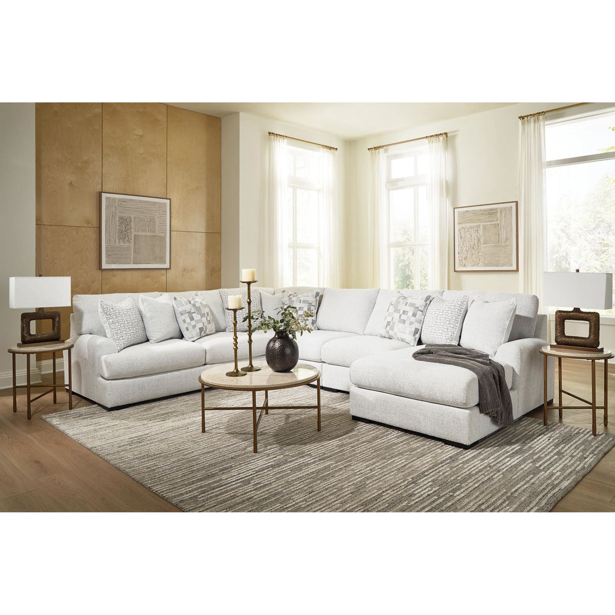 Wynncroft Manor 5 Piece Sectional with Chaise | Ashley Canada