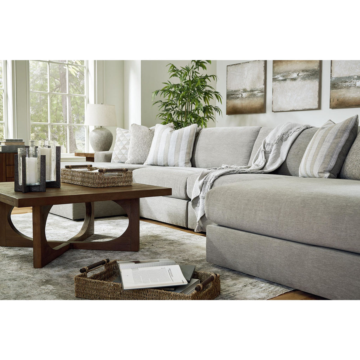 Avaliyah 4 Piece Modular Sectional with Chaise | Ashley Canada