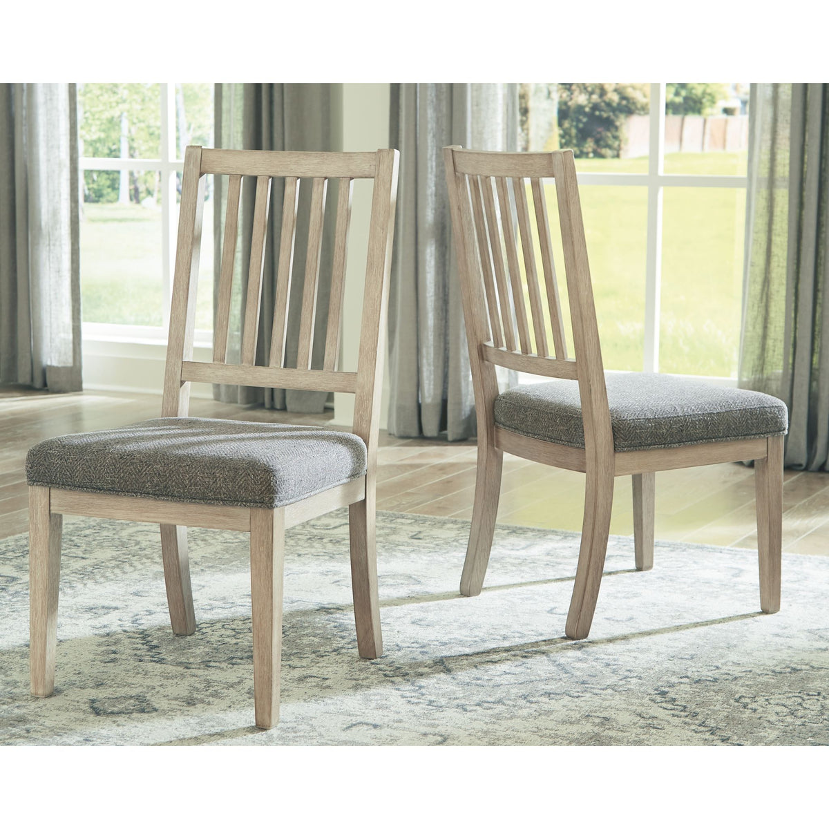 Hennington-EXCLUSIVE Upholstered Side Chair | Ashley Canada