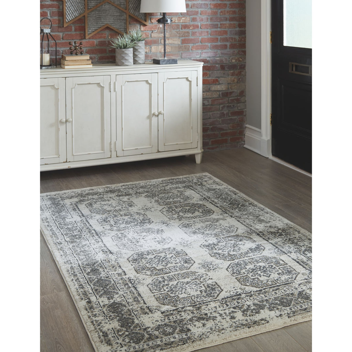 Jirou Area Rug | Ashley Canada