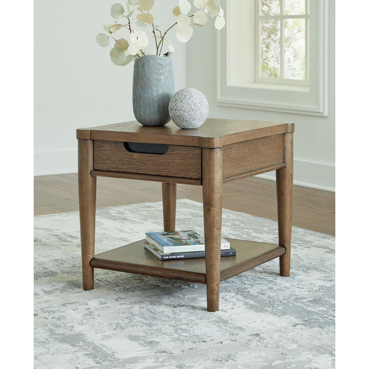 Roanhowe End Table | Ashley Canada
