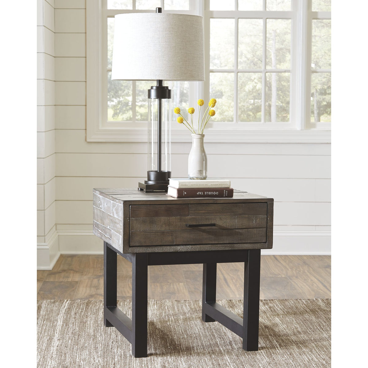 Mondoro Square End Table | Ashley Canada