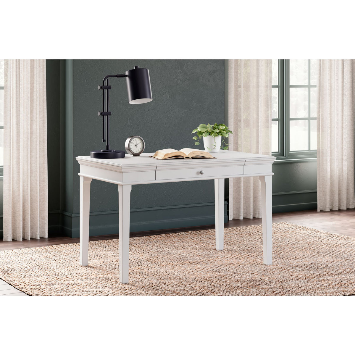 Kanwyn Small Leg Desk | Ashley Canada