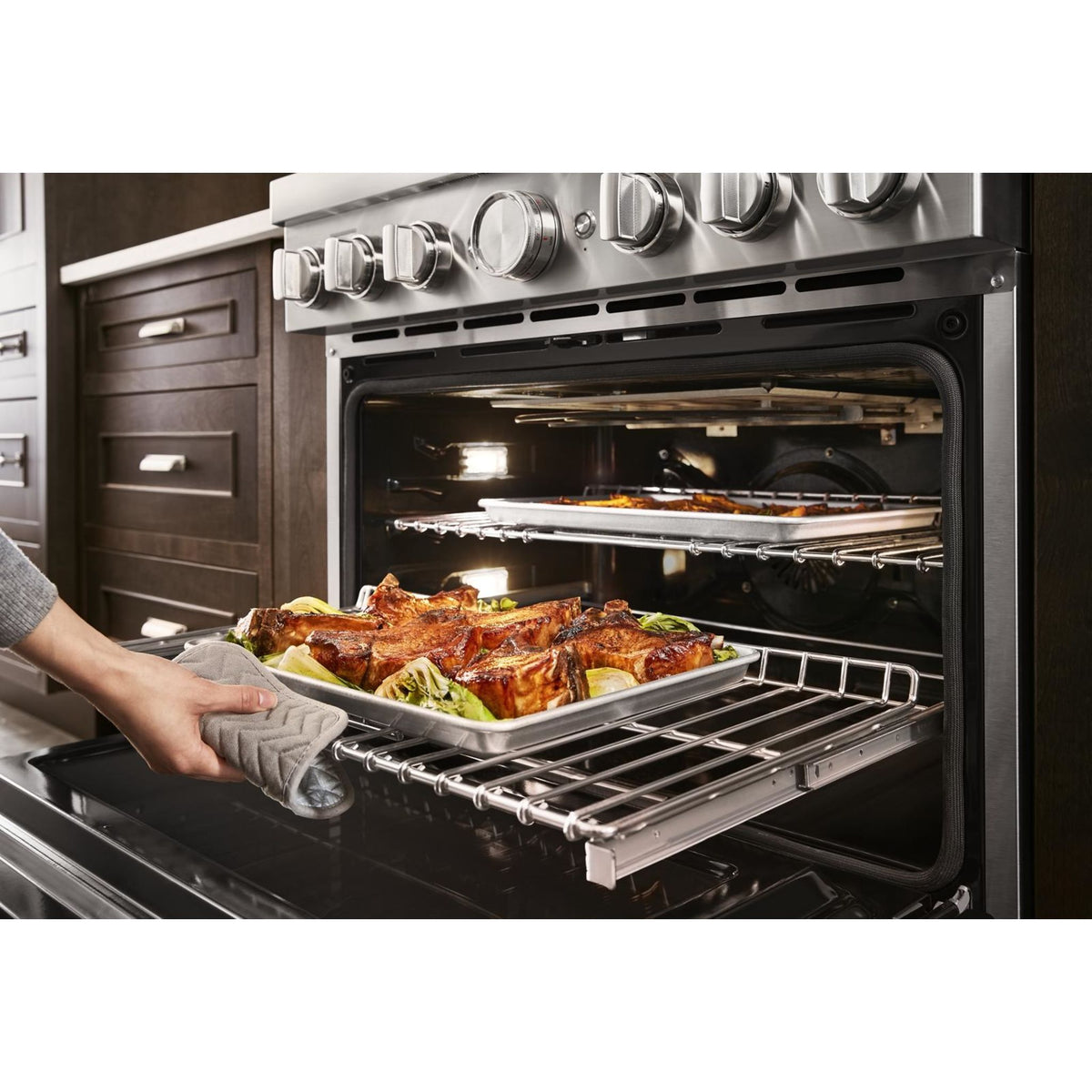KitchenAid 36'' Smart Commercial-Style Dual Fuel Range with 6 Burners ...