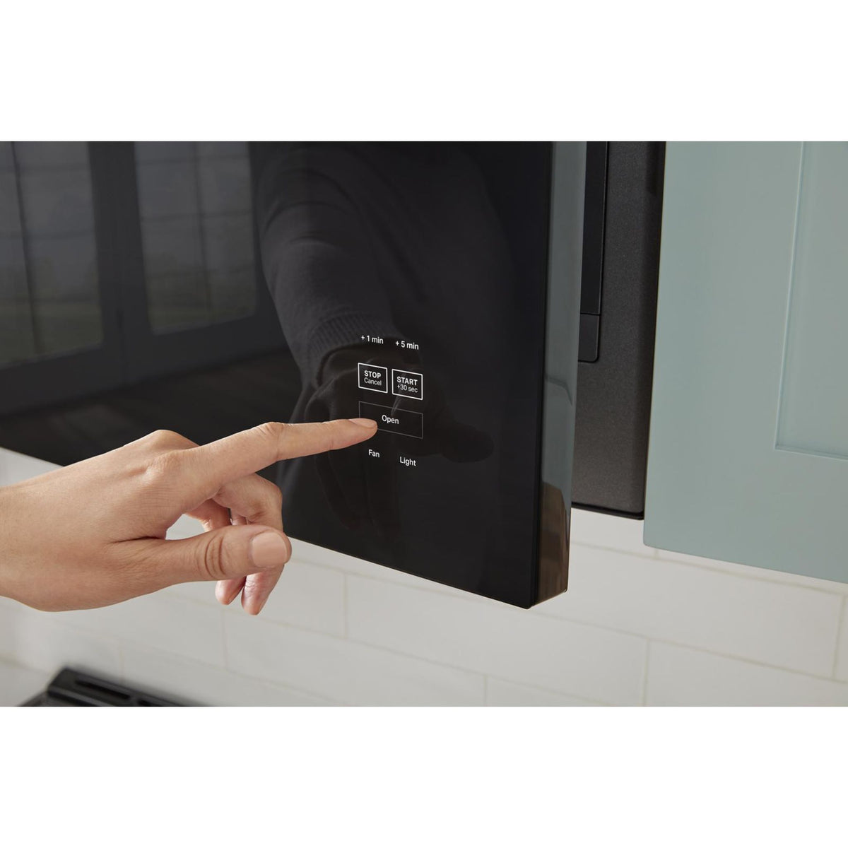 Whirlpool Flush Mount Over-the-Range Microwave with Turntable-Free Des ...