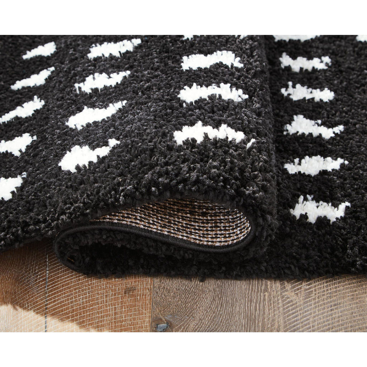 Minston Area Rug | Ashley Canada